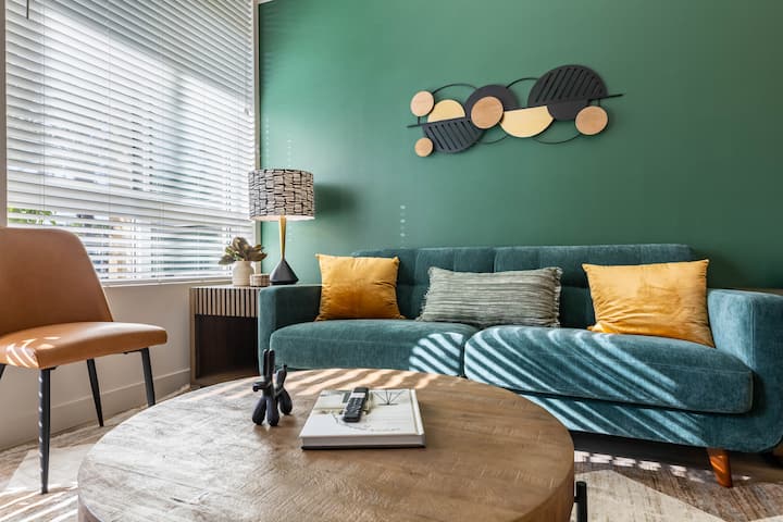 Chic 2bd Home In South Coast | Ev Parking/gym/spa - Santa Ana, CA