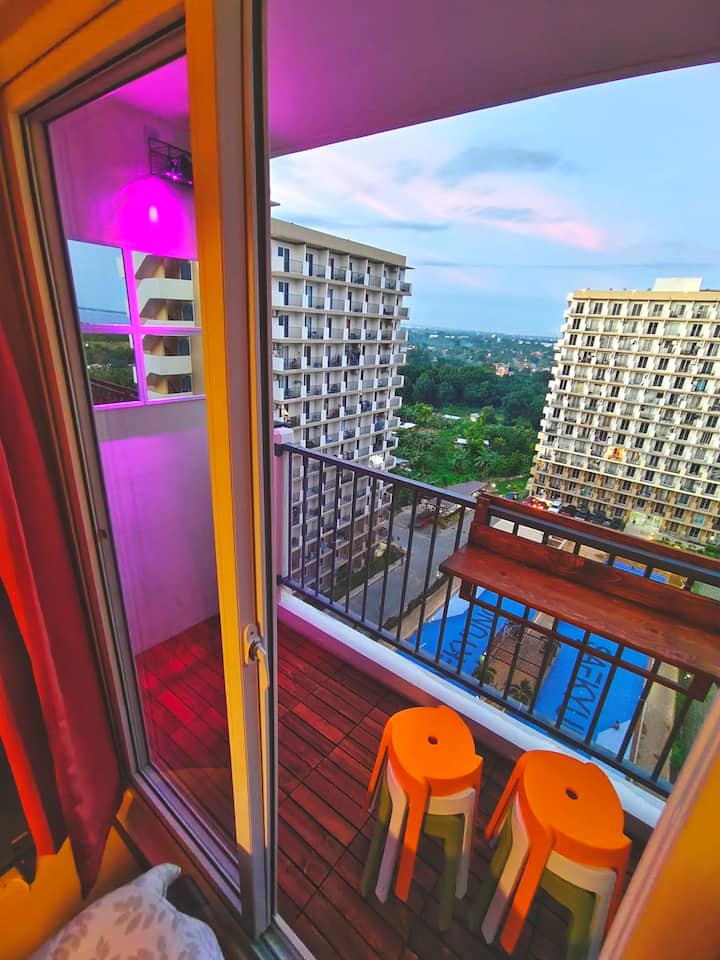 Cozy & Affordable Pool + Sea View Condo Staycation - Lapu-Lapu City