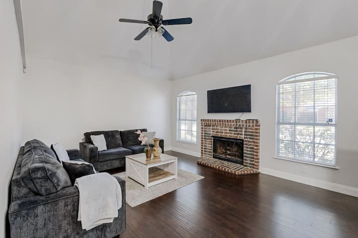 Frisco 3bd/3ba • Perfect For Families - フリスコ, TX