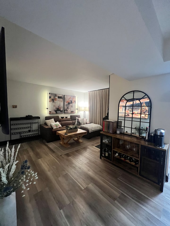 Modern And Cozy - Alaska