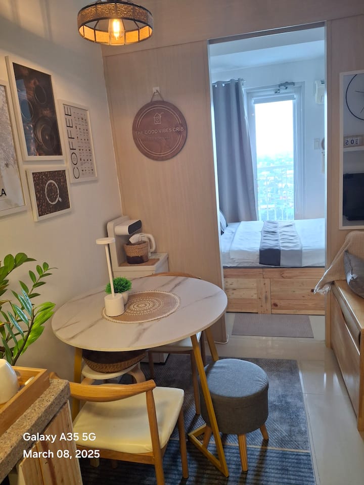 The Good Vibes Crib @ Grass Residences - Cuba