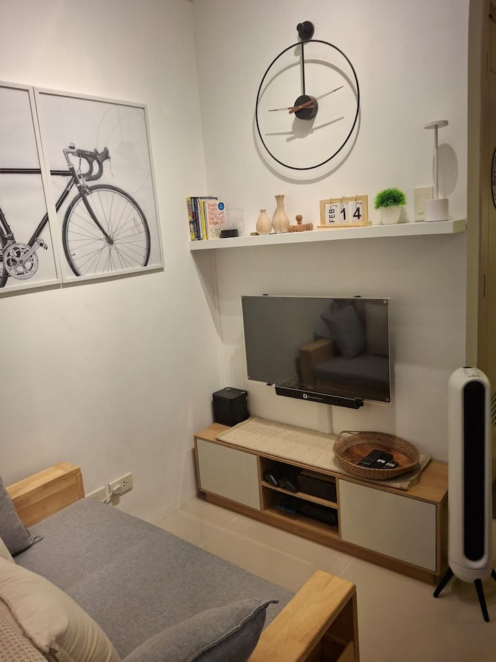 The Good Vibes Crib @ Grass Residences - Quezon City