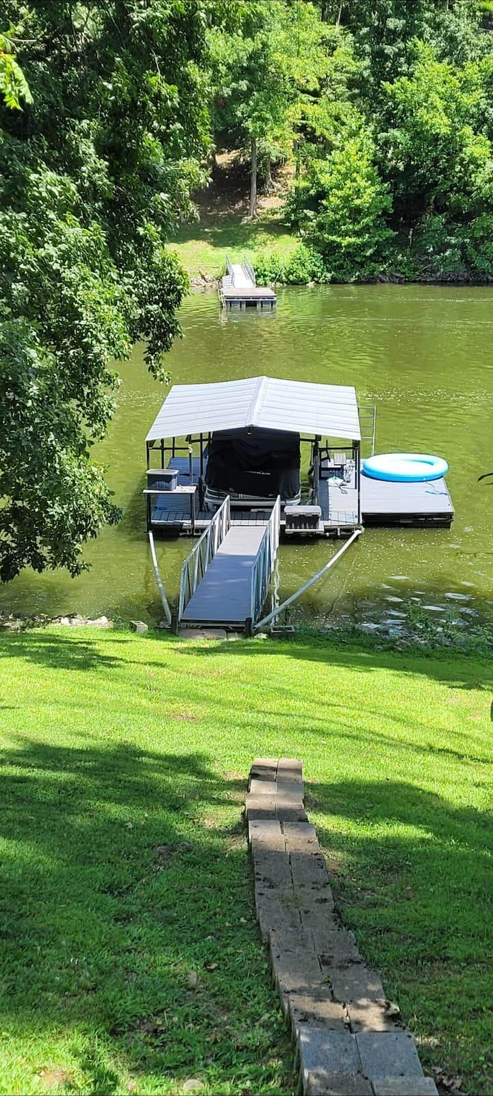 Horseshoe Haven - ケンタッキー湖