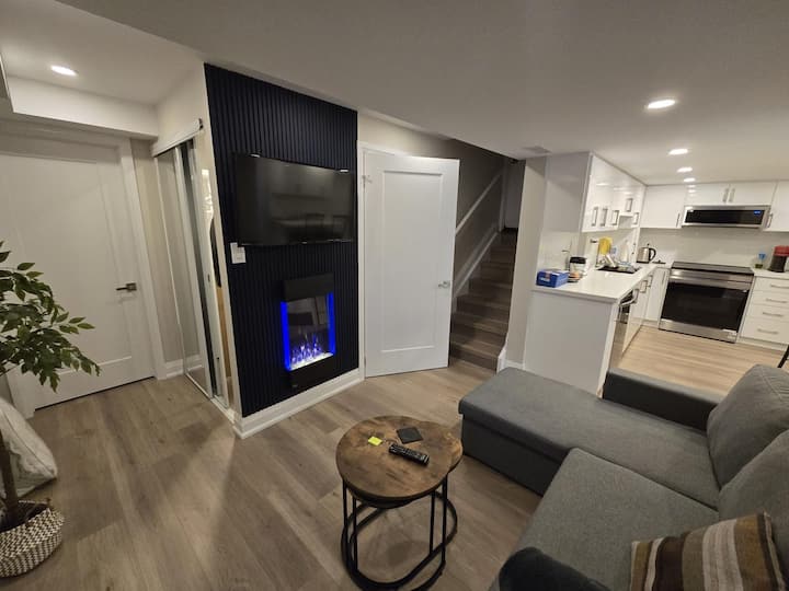 Absolutely Delightful, New, Cozy Milton! - Milton