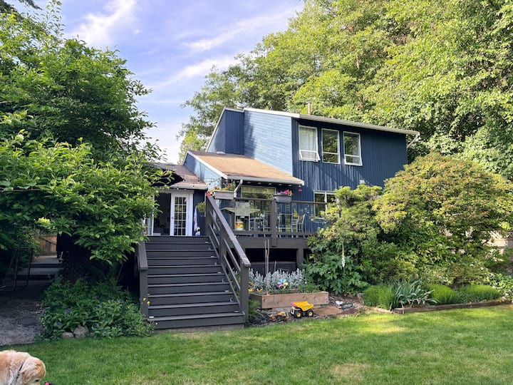 Family Home In Nature’s Paradise - North Vancouver