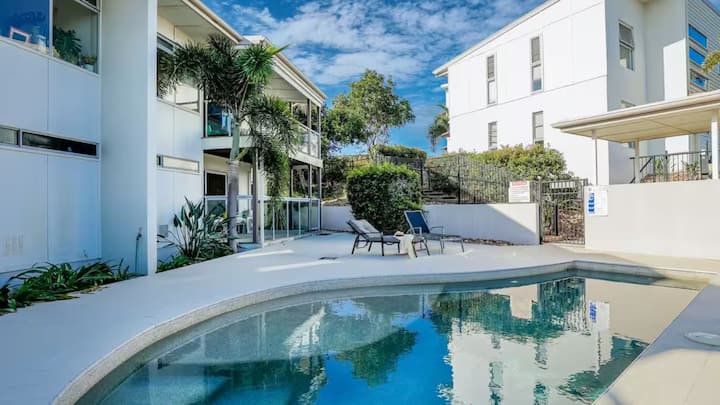 Dolphin Court - 4 Br W/ Pool & Ocean Views - Seventeen Seventy