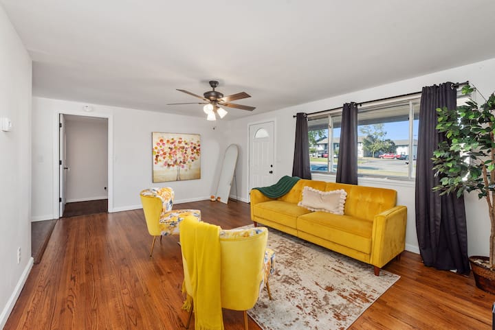 Charming Midtown Home - Tulsa, OK