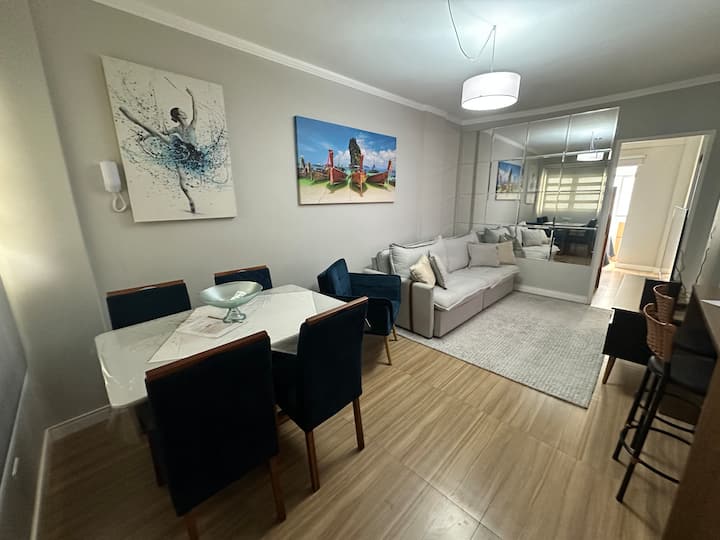 Charme & Conforto
A 100 Metros Da Praia! - Santos