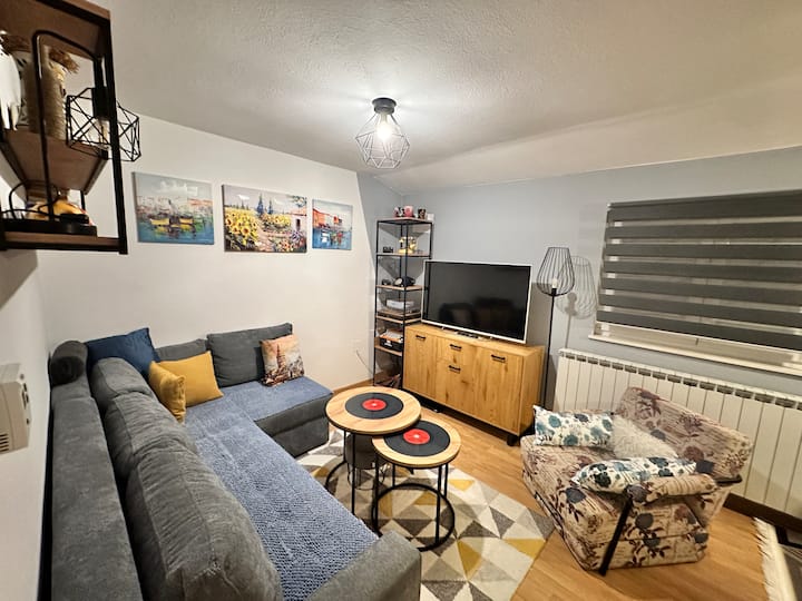 Vintage Oasis Home With Garden In Sarajevo Center - Sarajevo