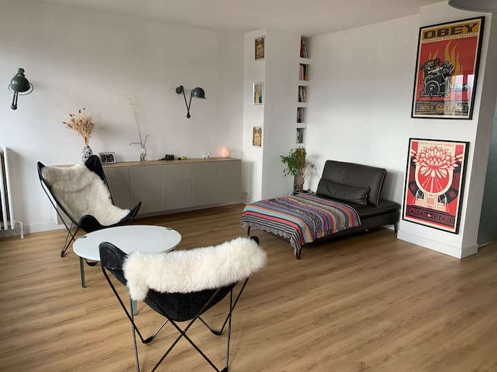 Appartement Dans Chambéry. Gare Et Parking - Chambéry