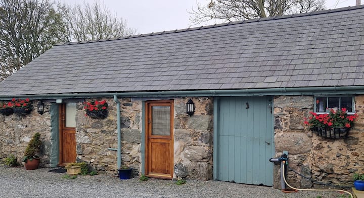 Stabl, Ty'n Lon - Anglesey