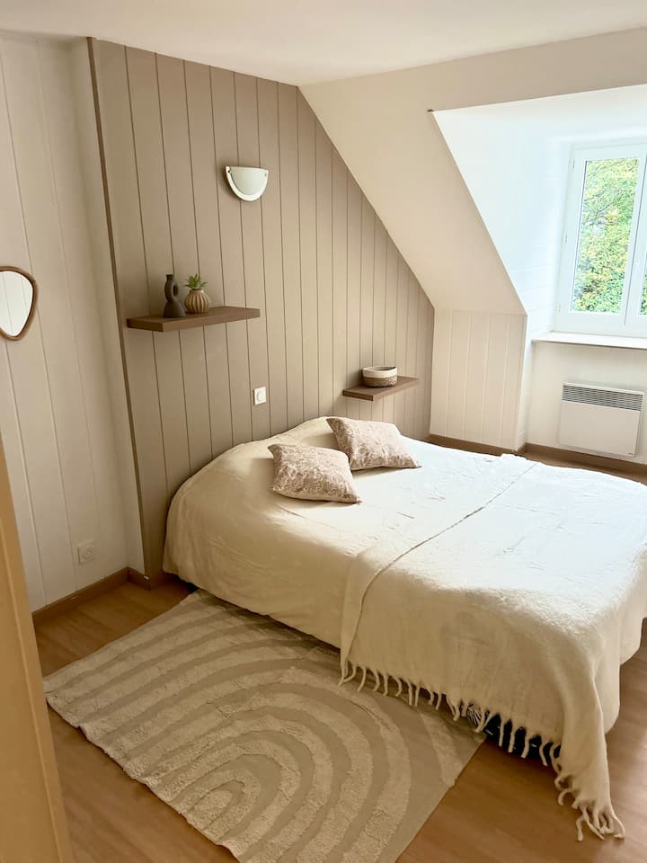 Apparemment Sur Les Quais De Morlaix-eau Beau Port - Morlaix