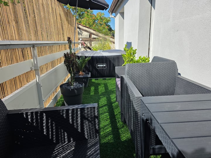 Cosy à Colmar Avec Jacuzzi Privé & Parking - Colmar