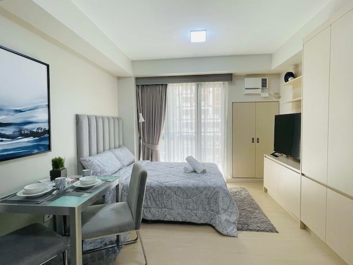 Centrally Located Studio Perfect For Remote Worker - Metro Manila