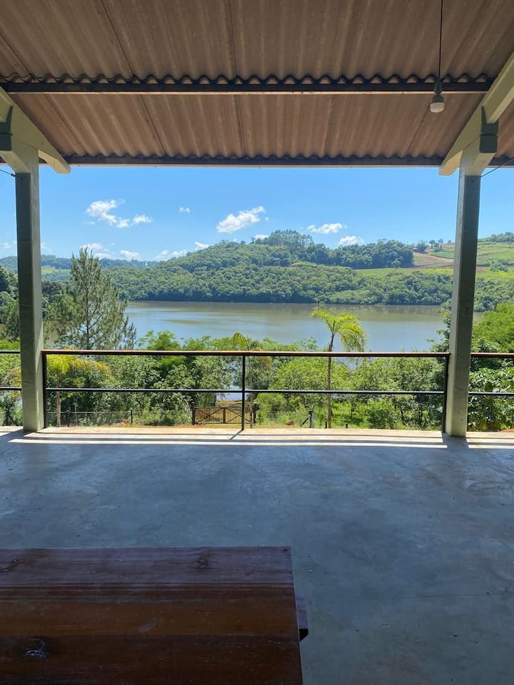 Refúgio Na Beira Do Lago - Marcelino Ramos