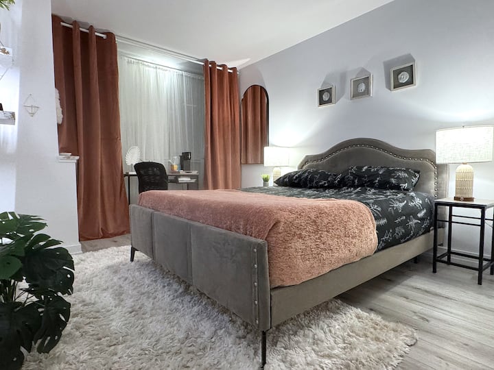 Private Cozy Room To Stay In Midtown - Toronto