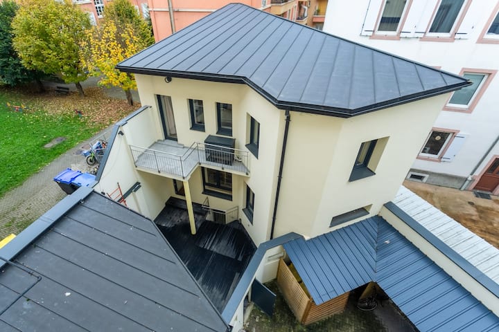 Maison Rénovée Climatisée Avec Sauna Et Baby-foot - Strasbourg