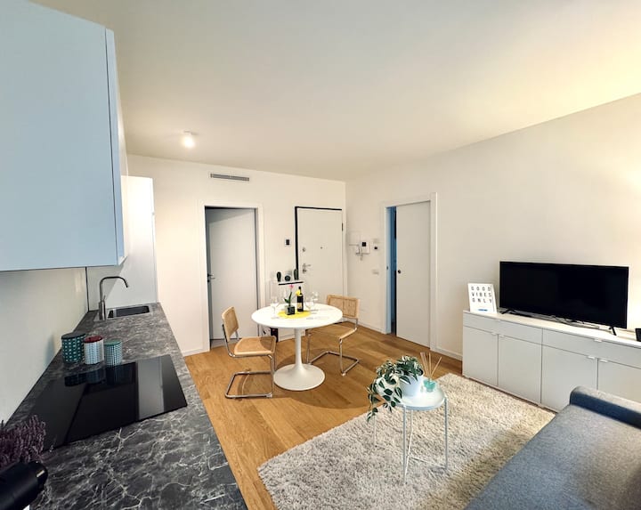 Isola Luxury Suite • 2 Min Metro • Comfort & Wifi - Milão