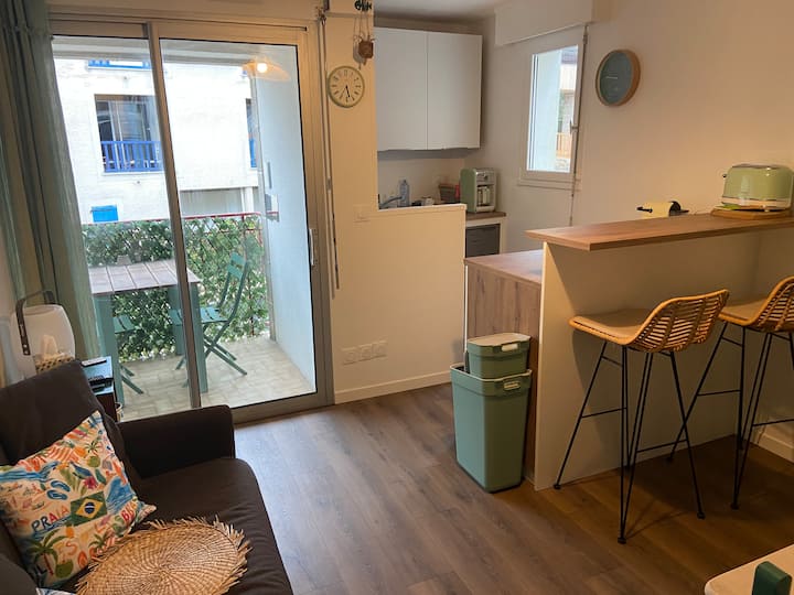 We à La Trinité
T1 Bis
Couple Et 2 -< 12 Ans - La Trinité-sur-Mer