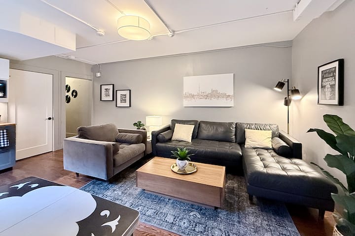 2br Suite #2 | King + Queen | Danforth Music Hall - Toronto