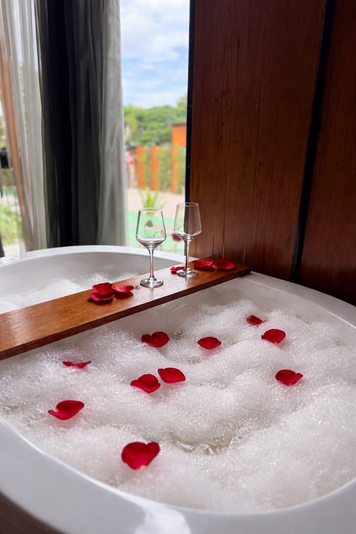 Loft Luxo C/ Banheira • 4min Da Praia •Casais - Porto Belo