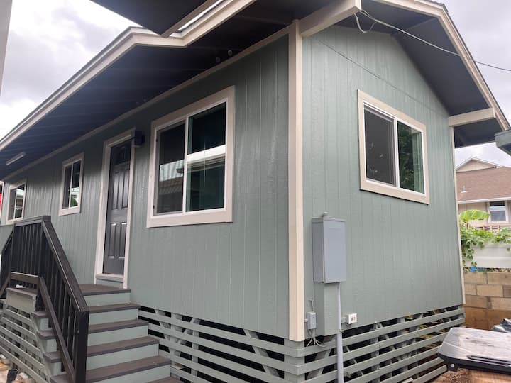 1 Bedroom House Vacation Rental - Mililani, HI