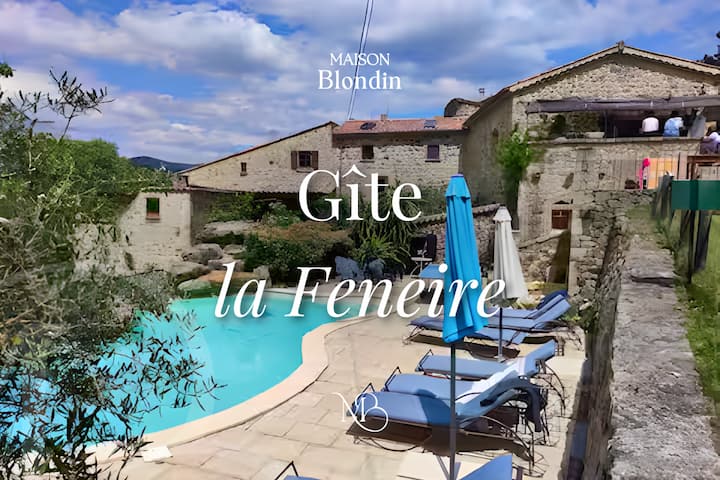 Gîte Privatif Ailhon 26 Pers, Piscine, Belle Vue - Ardèche