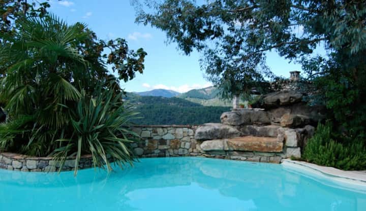 Gîte Privatif, Capacité Jusqu’à 26 Personnes - France