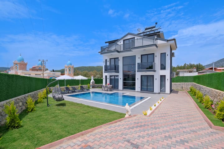 Fethiye öLüdeniz Jakuzili Lüks Villa - Ölüdeniz