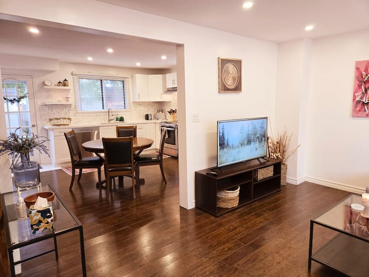 Beautiful 3 Bedroom Home - Hamilton