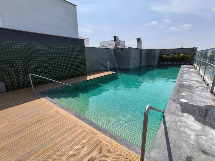 Céntrico, Hermoso Y Bien Equipado Departamento - Lima