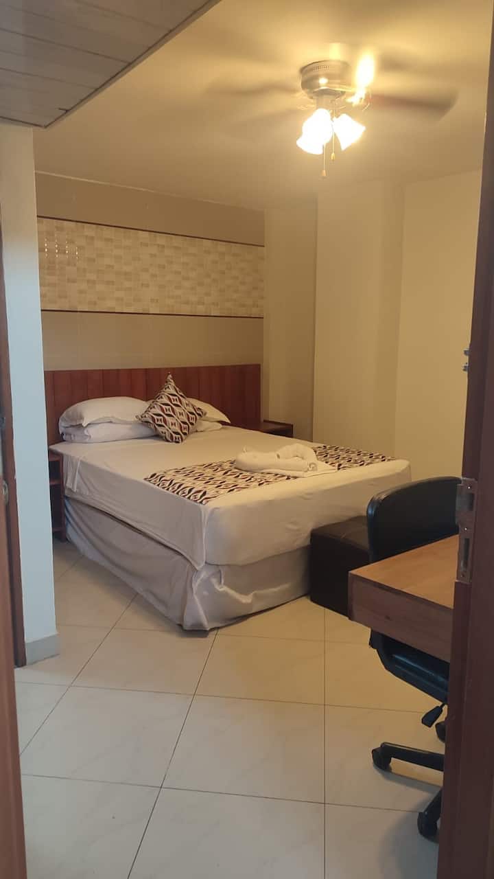 Sam| Desayuno, Piscina, Aire Acondicionado - Iquitos