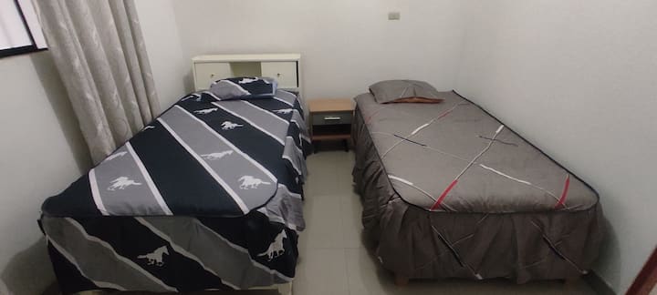 Habitación Con 2 Camas 1.5 Plazas - ナスカ