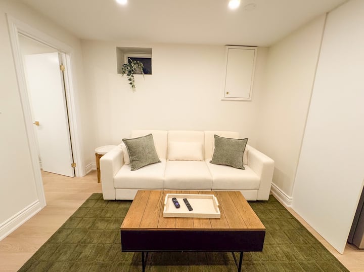 Cozy Roncesvalles Stay Close To Fifa Bmo Stadium - Toronto