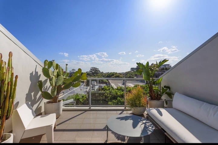 City Treetop - 
2 Bedroom 3 Balcony - North Shore