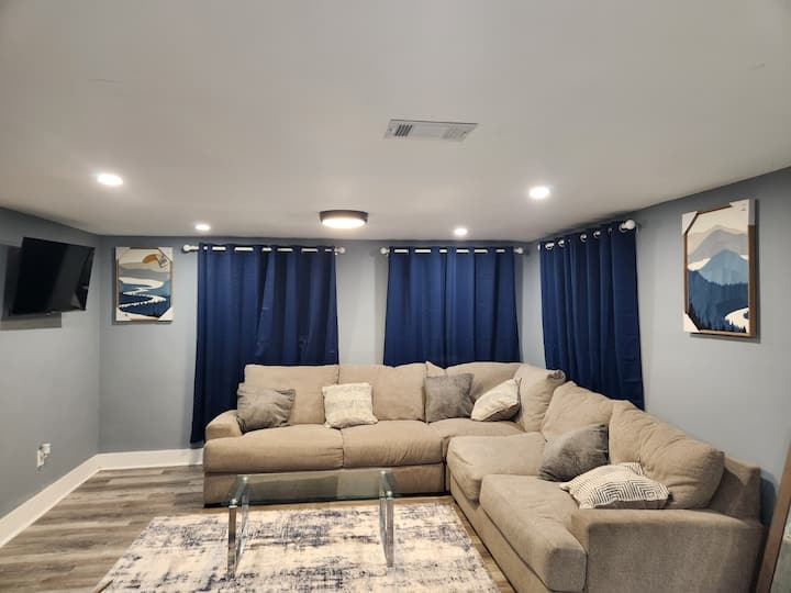 Hidden Jewel On 51st - Savannah, GA