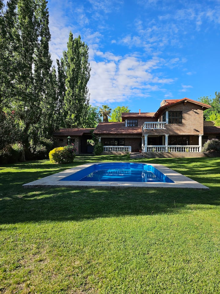 Lo De Coria, Casa De Chacras. - Argentina