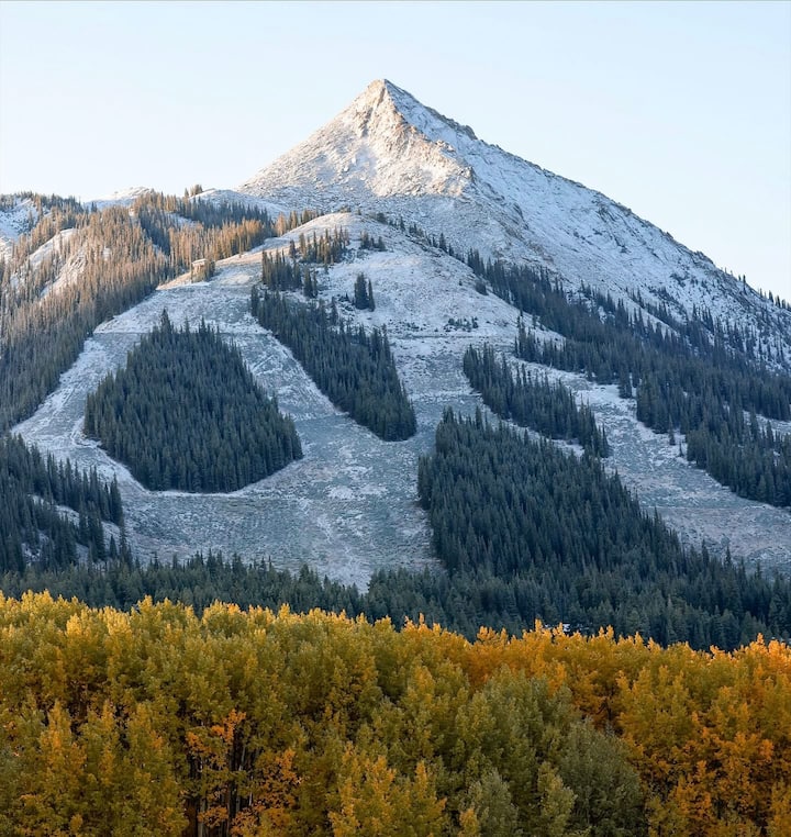 Ski-in/ski-out Prime Location W/ Hot Tub & Sauna! - Crested Butte