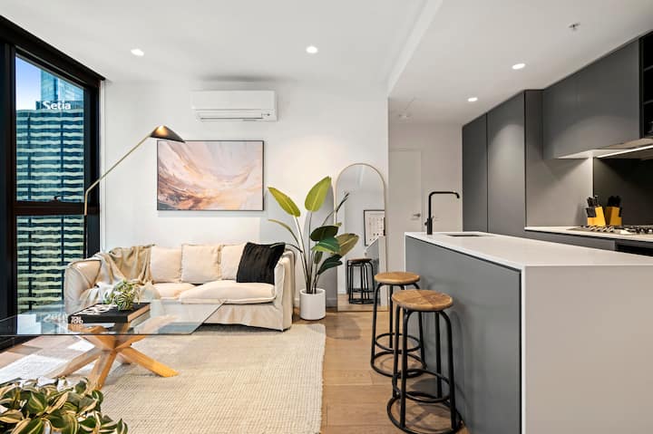 Skyline City Retreat With Pool Gym And Sauna - Melbourne