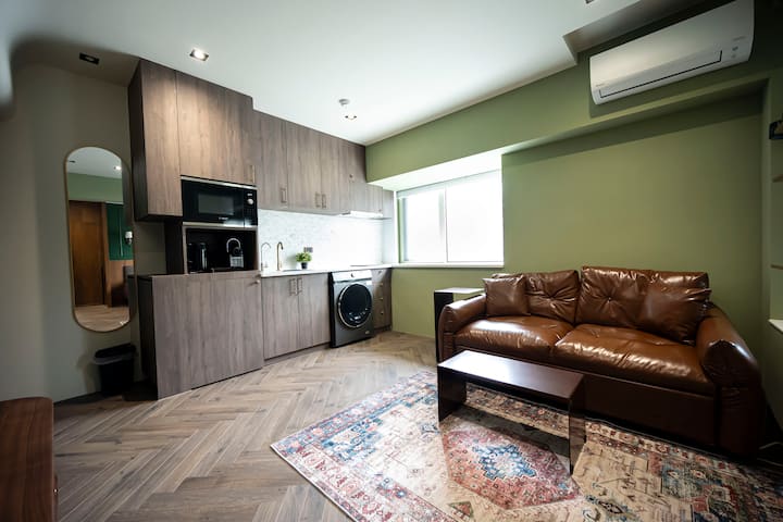 下樓即捷運、英倫風採光小豪宅 - Taipei City