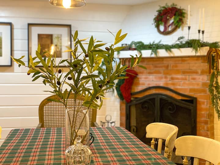 "Olive & Pines - Charming Cabin Baguio Getaway" - 