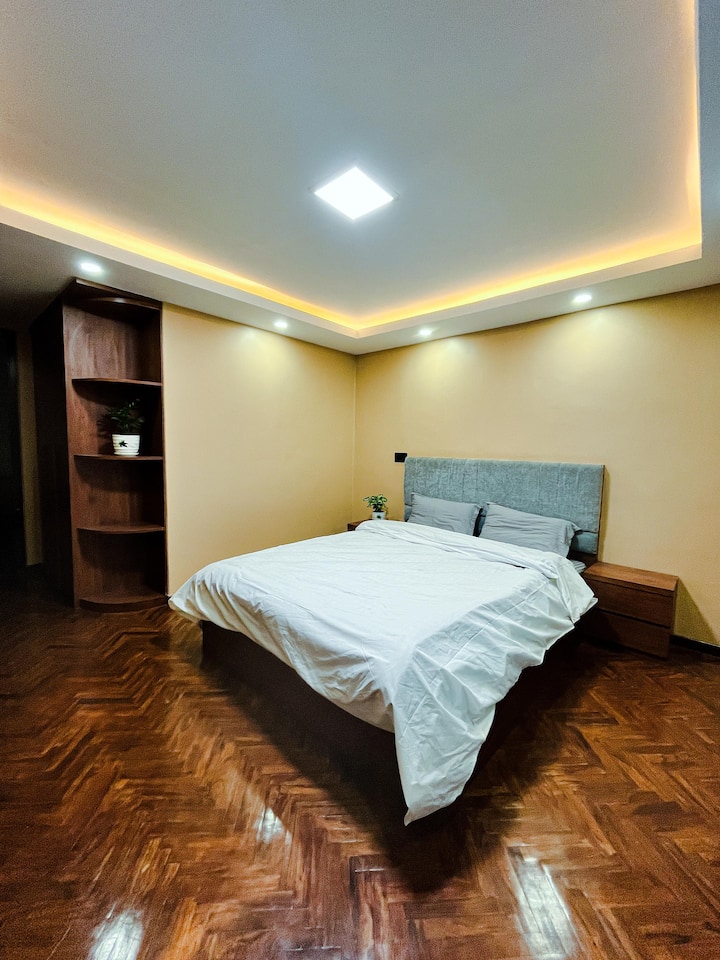 Cozy 1- Bedroom W/ Private Terrace - Népal