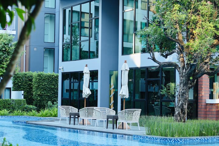 Sunny Poolview 1br+living Room| Resort Gym & Sauna - Chiang Mai