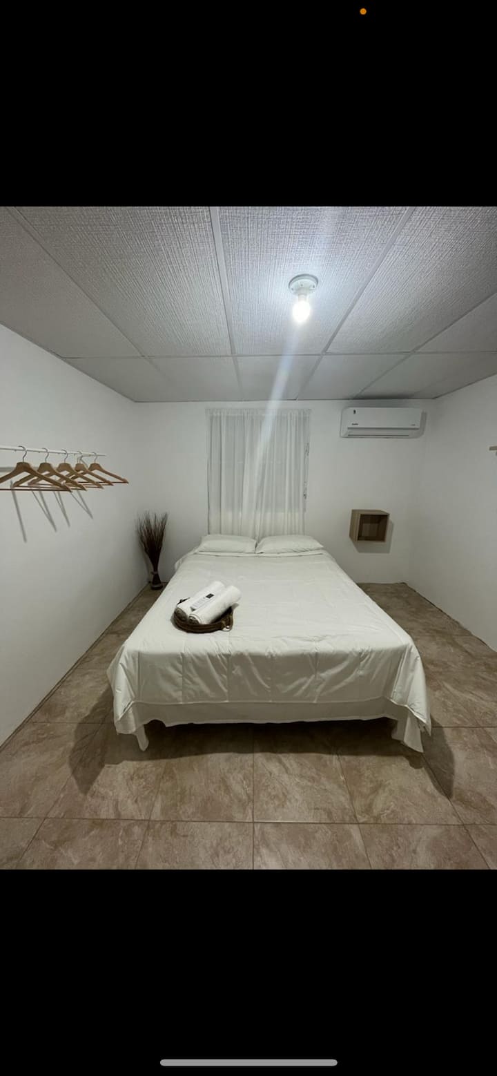 Plaza Las Americas Cozy House W/ac,wifi, More - San Juan