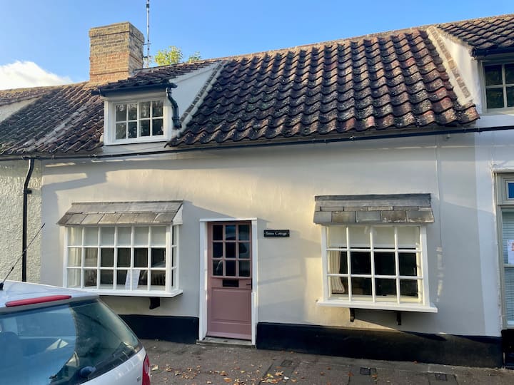 Cosy Terraced Cottage - Saffron Walden