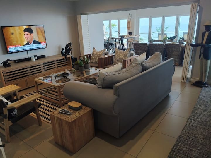Luxury 180 Degree Sea View - Dolphin Coast
