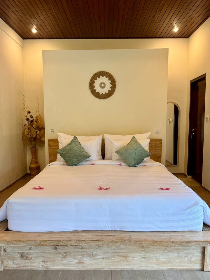 Exclusive Jungle Villa With Waterfall View - Ubud