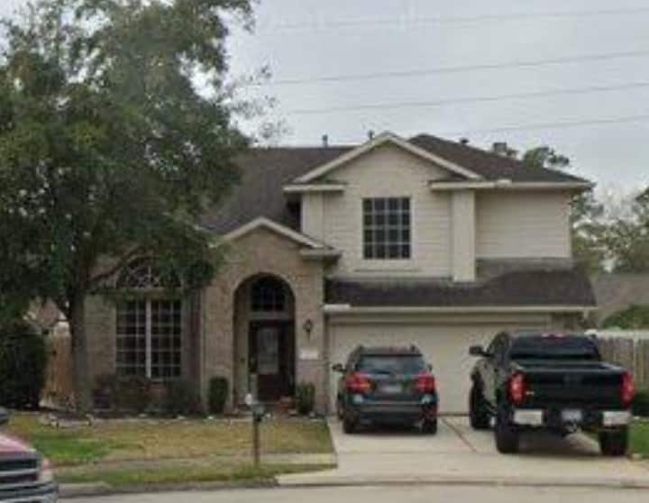 Family, And Pool Party Home - Spring, TX