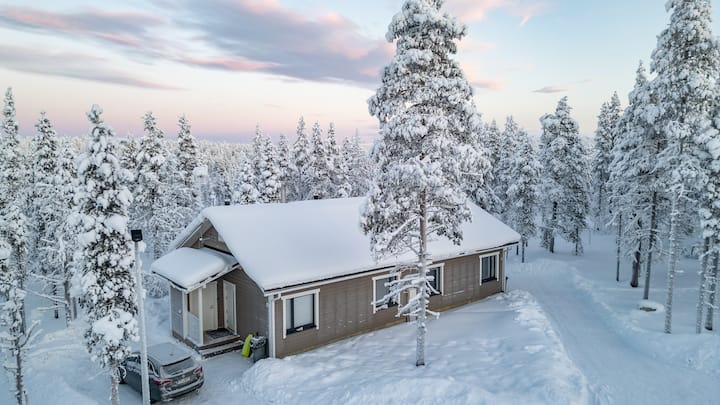 North Frontier 2-bedroom Cabin - Inari