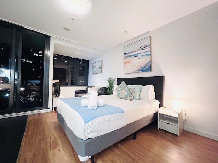 Cityview/balcony/heated Pool/sauna/tram/(hdss01a) - Melbourne